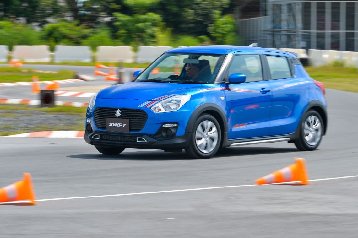 SUZUKI SWIFT GL MAX EDITION มีดียังไง !? – Drive Motoring